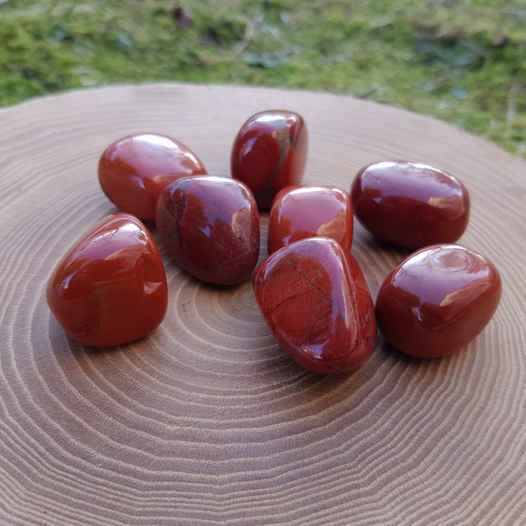 Baltas agatas - Gydomieji Akmenys