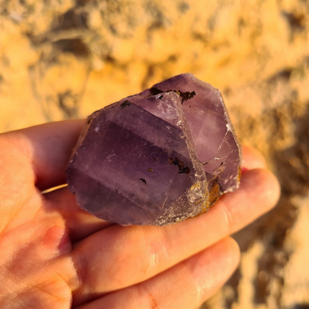 Fluoritas violetinis 89 g - Gydomieji Akmenys
